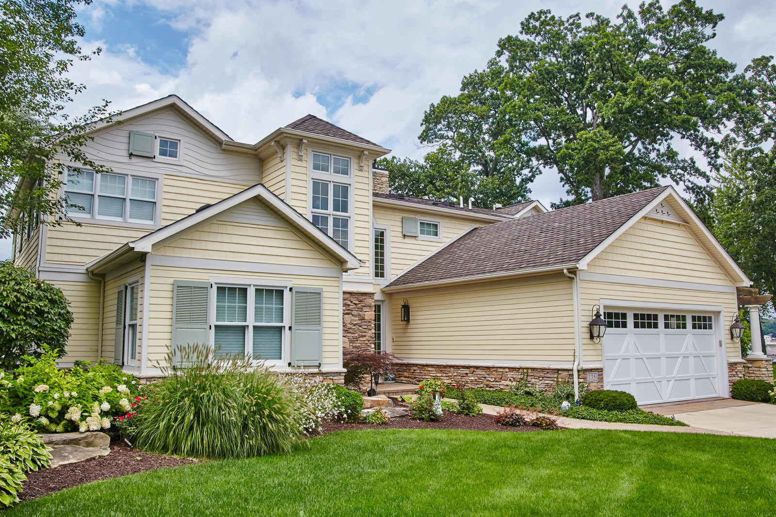 What Every Homeowner Should Know Before Replacing a Roof | A-Team ...